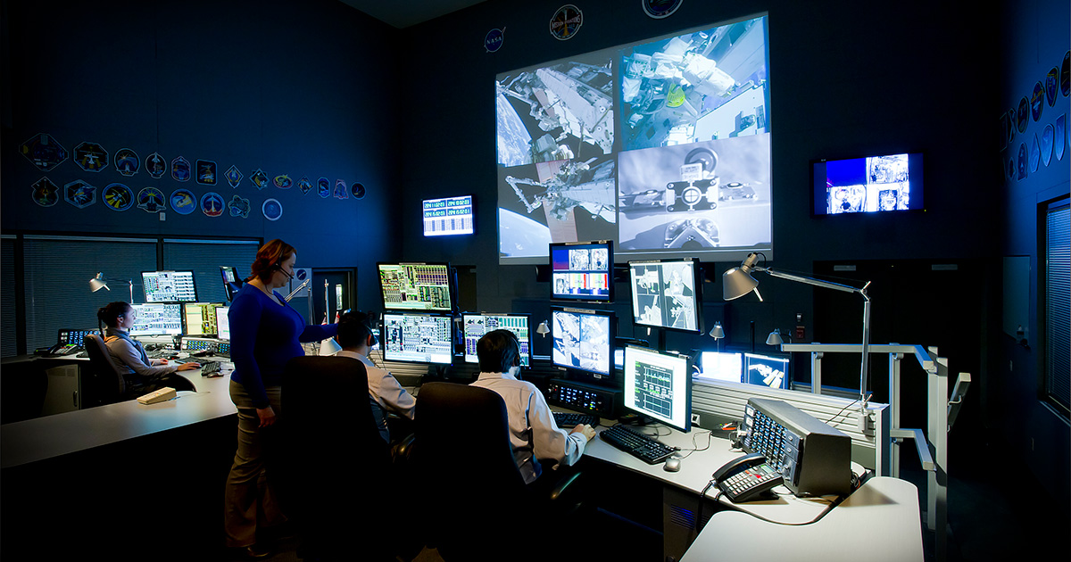Careers, jobs and internships in the space sector | Canadian Space Agency