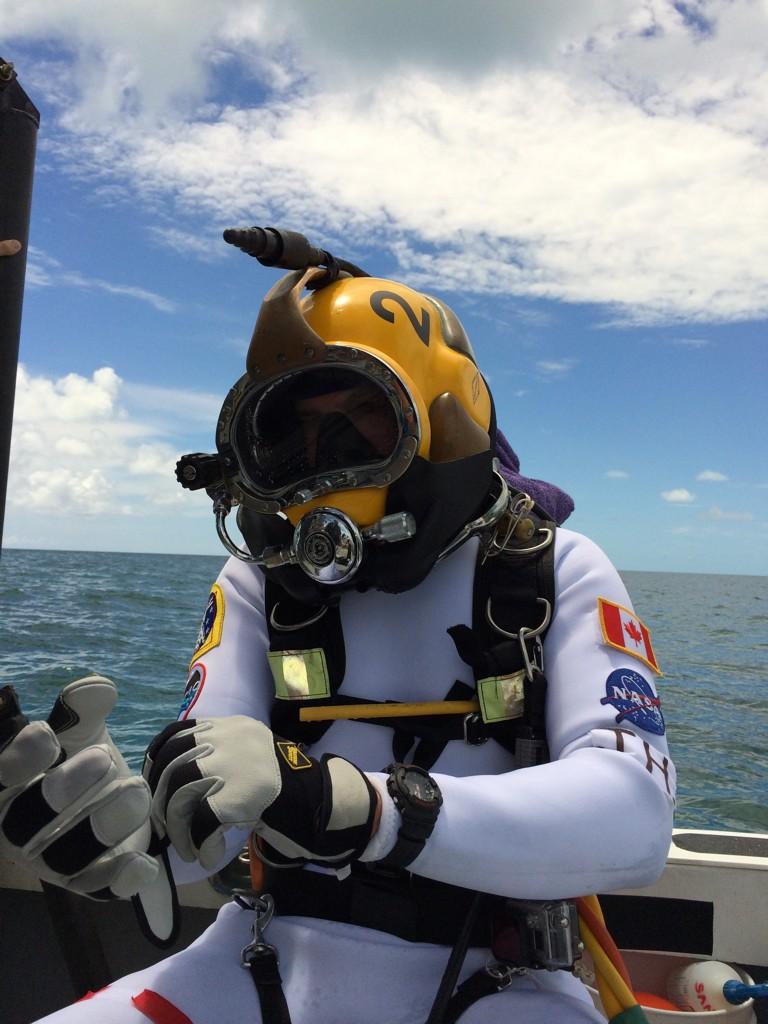 Jeremy Hansen first helmet training dive - Canadian Space Agency